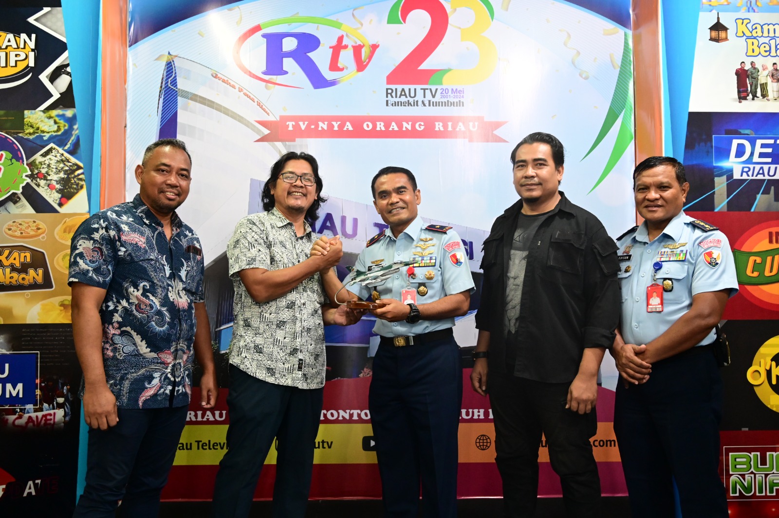 Danlanud Roesmin Nurjadin Menjadi Narasumber Detak Melayu di Rtv ...